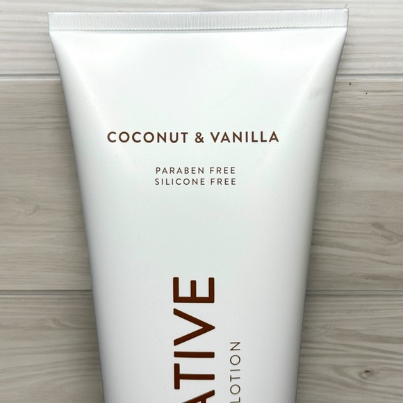 Native | Bath & Body | Native Coconut Vanilla Moisturizing Body Lotion ...
